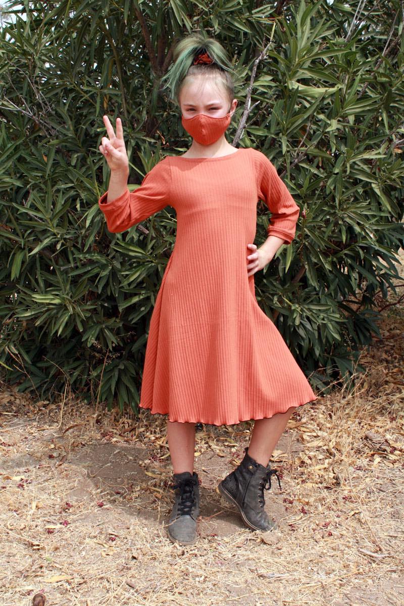 Jamie Lee Beals Ketelsen Have Fun With The Best New Face Mask Styles ...